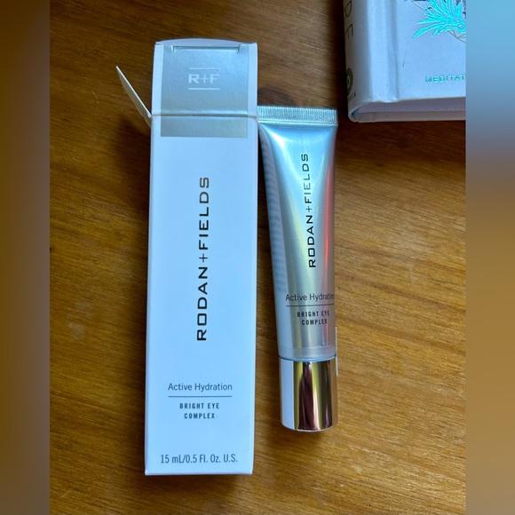 Rodan + Fields | Skincare | Rodan Fields Bright Eye Complex | Poshmark